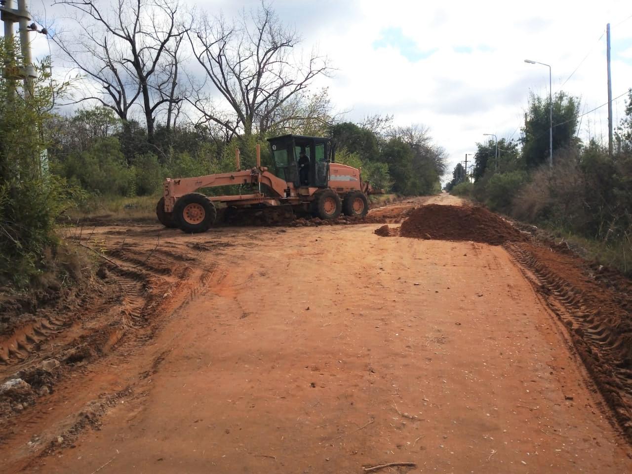 El municipio continúa con las tareas de mantenimiento de calles sin ...